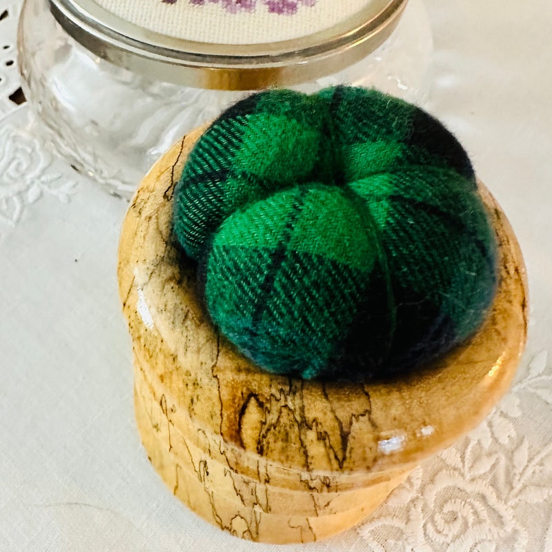 Vintage Pincushion - Etsy