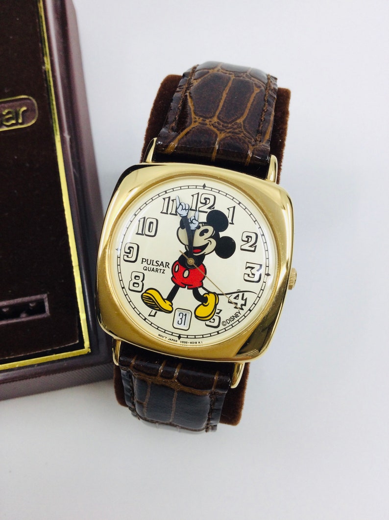 Pulsar Walt Disney Mickey Mouse Quartz Men Watch. - Etsy