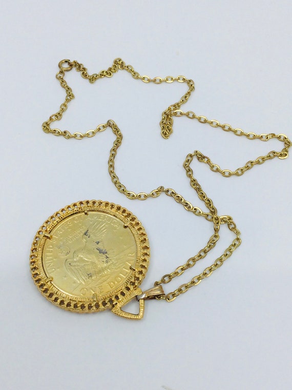 Liberty 1971 one dollar gold plated coin with frame a… - Gem