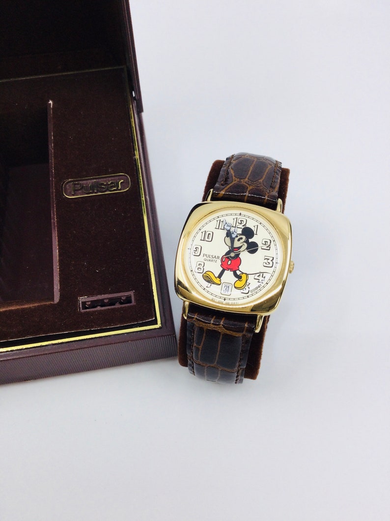 Pulsar Walt Disney Mickey Mouse Quartz Men Watch. - Etsy