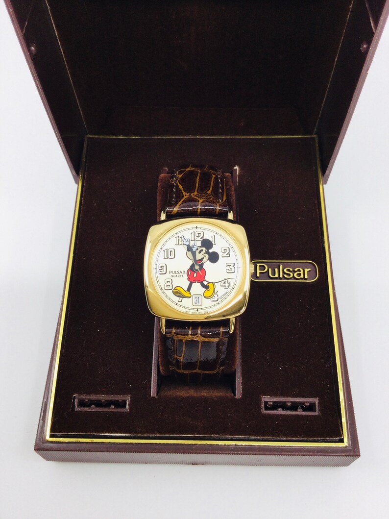 Pulsar Walt Disney Mickey Mouse Quartz Men Watch. - Etsy