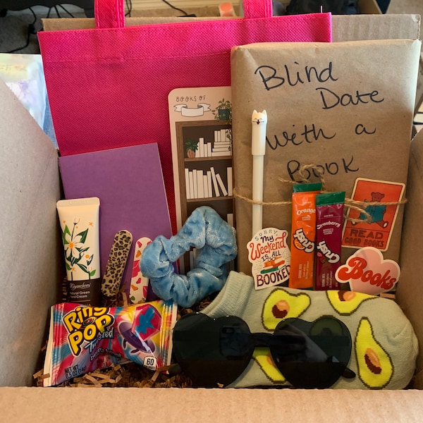 Blind Date With a Book Box - Etsy