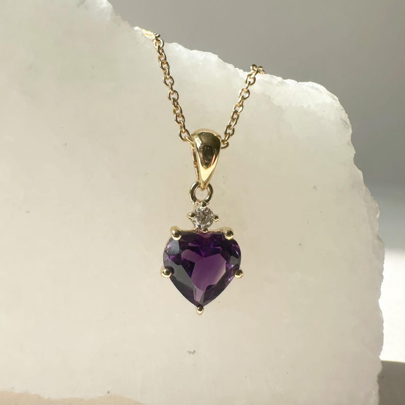 14K Solid Gold Heart Shaped Genuine 5 Prong Amethyst and Diamond ...