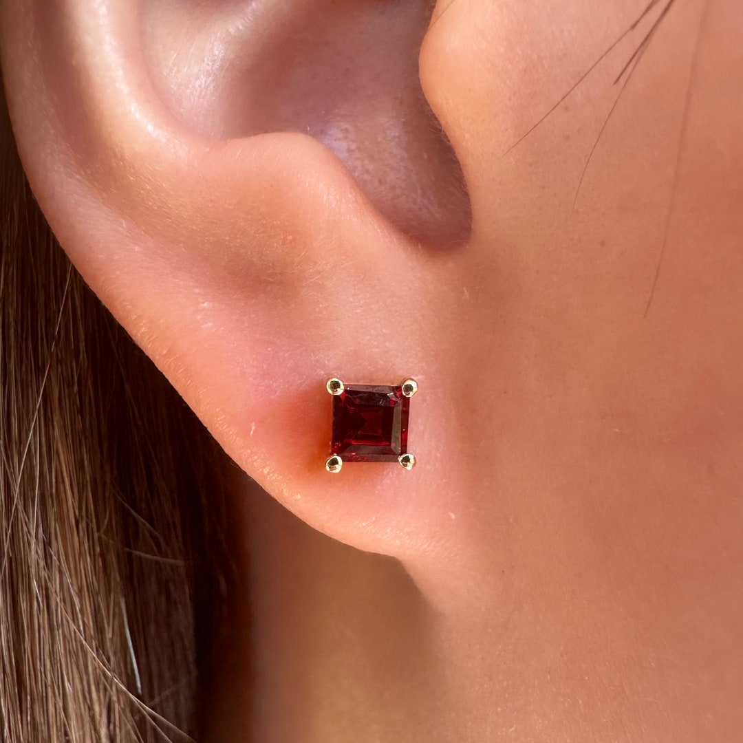 14K Solid Gold Genuine 4mm Garnet Square Studs/pair - Etsy