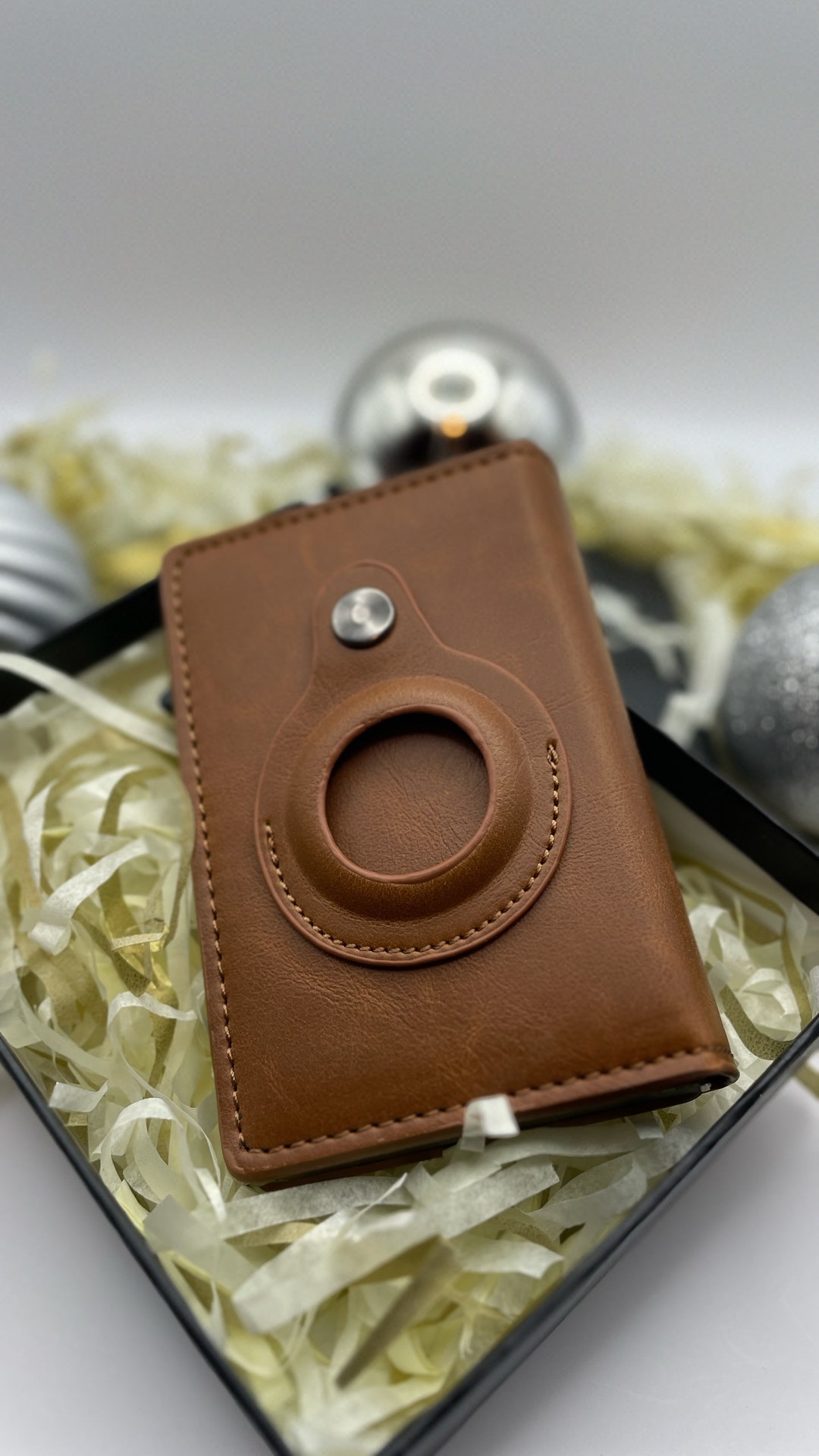 RFID Safe Metal Wallet With AirTag Slot Premium Vegan Leather Quick ...