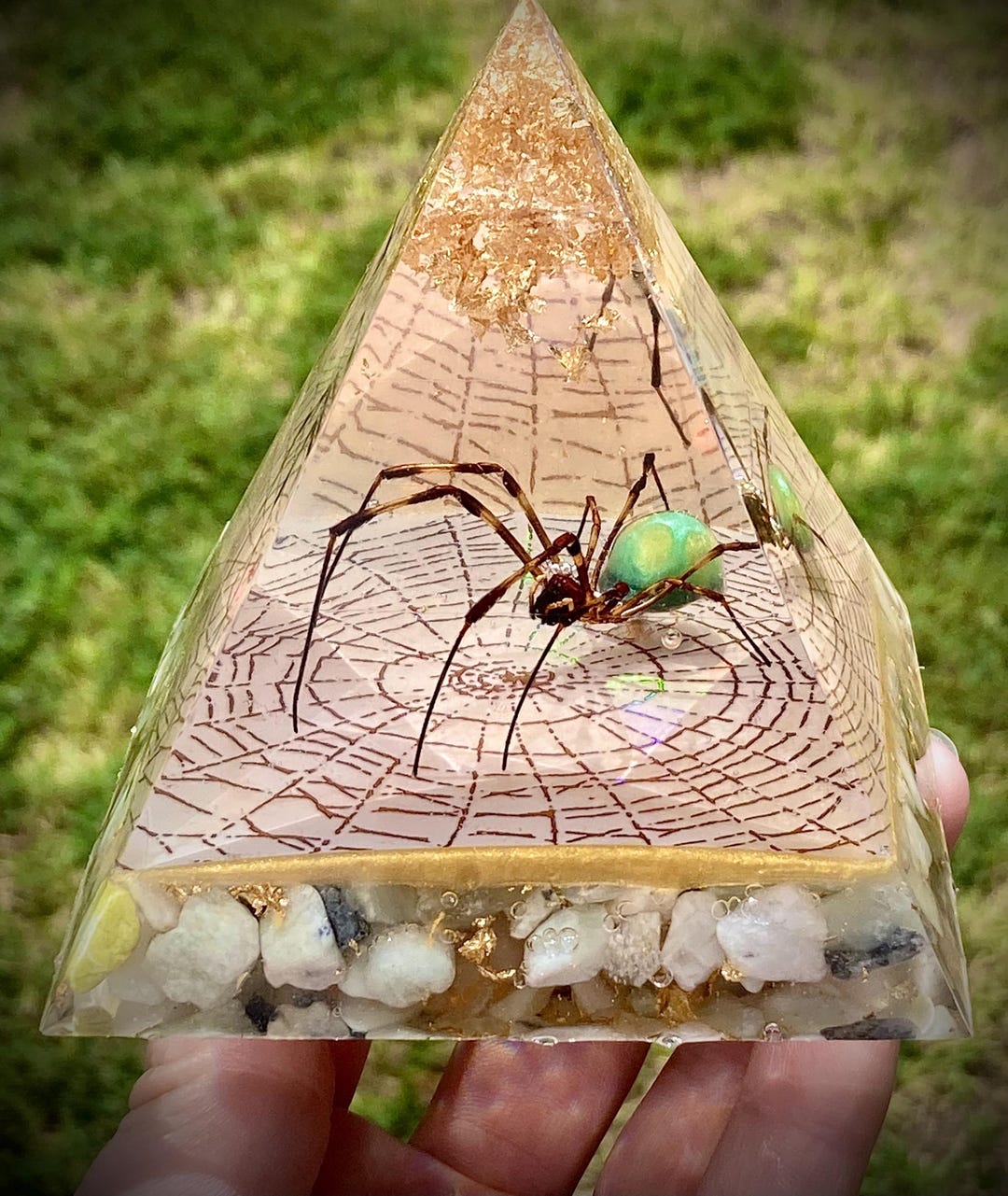 Resin Spider Pyramid Resin Art Preserved Dead Golden Orb Weaver ...