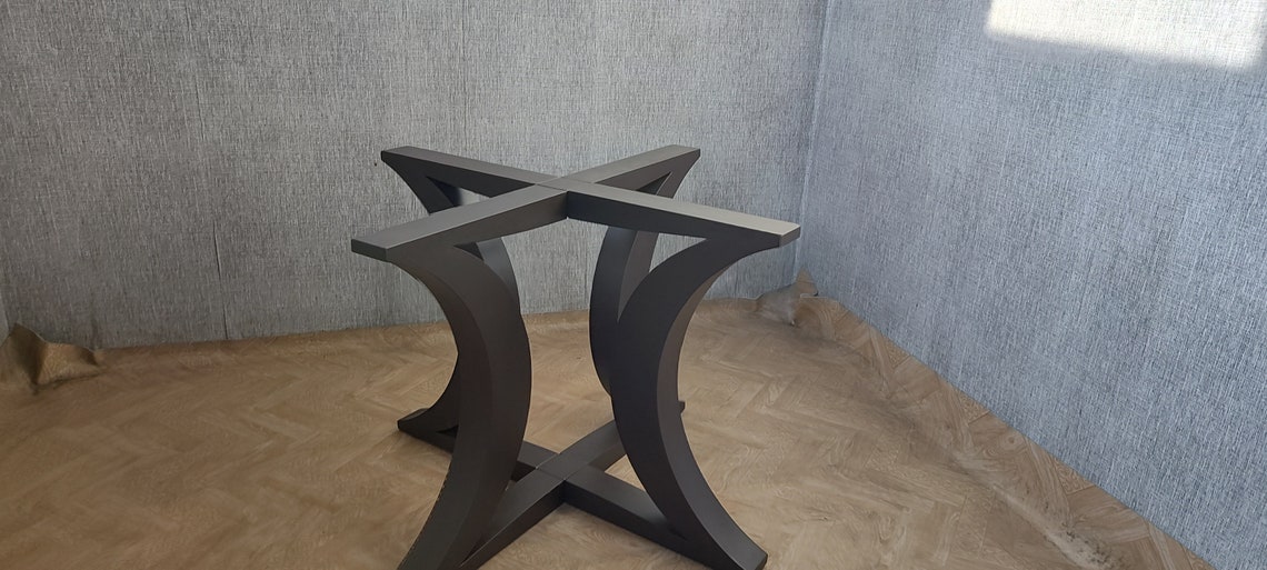 Dining Table Round Base Hourglass Shape in Textured Bronze Premium ...