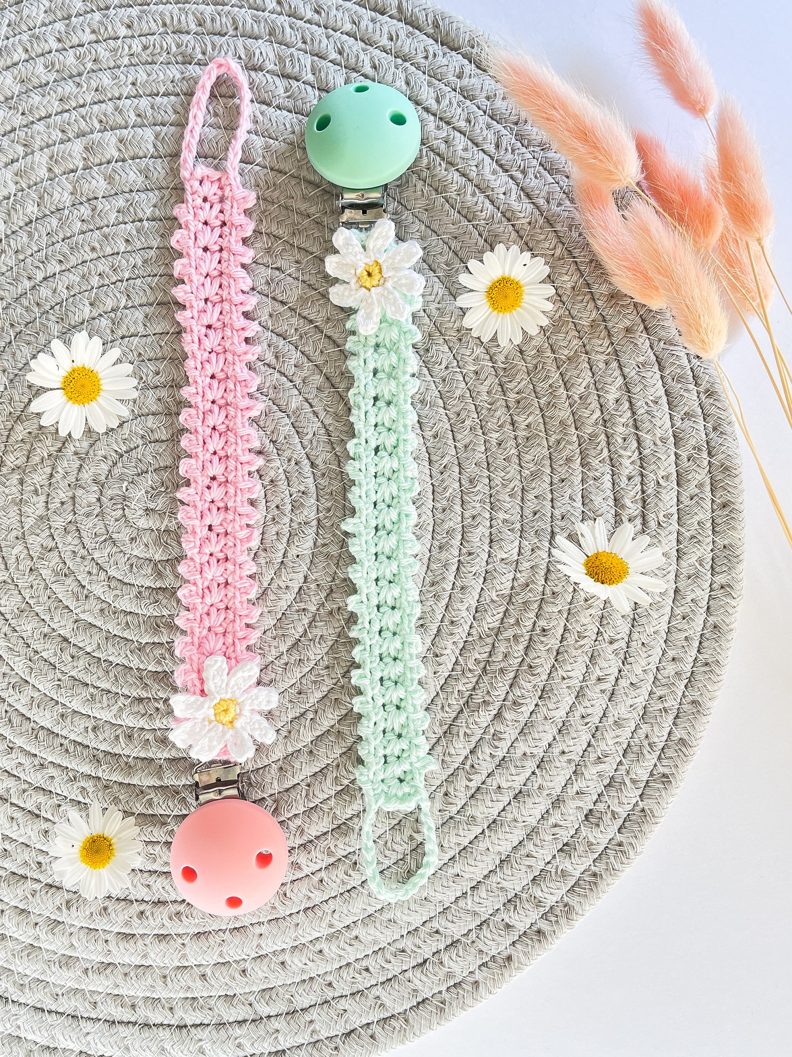 Daisy Dummy Chain Crochet Pattern Pacifier Clip PATTERN - Etsy