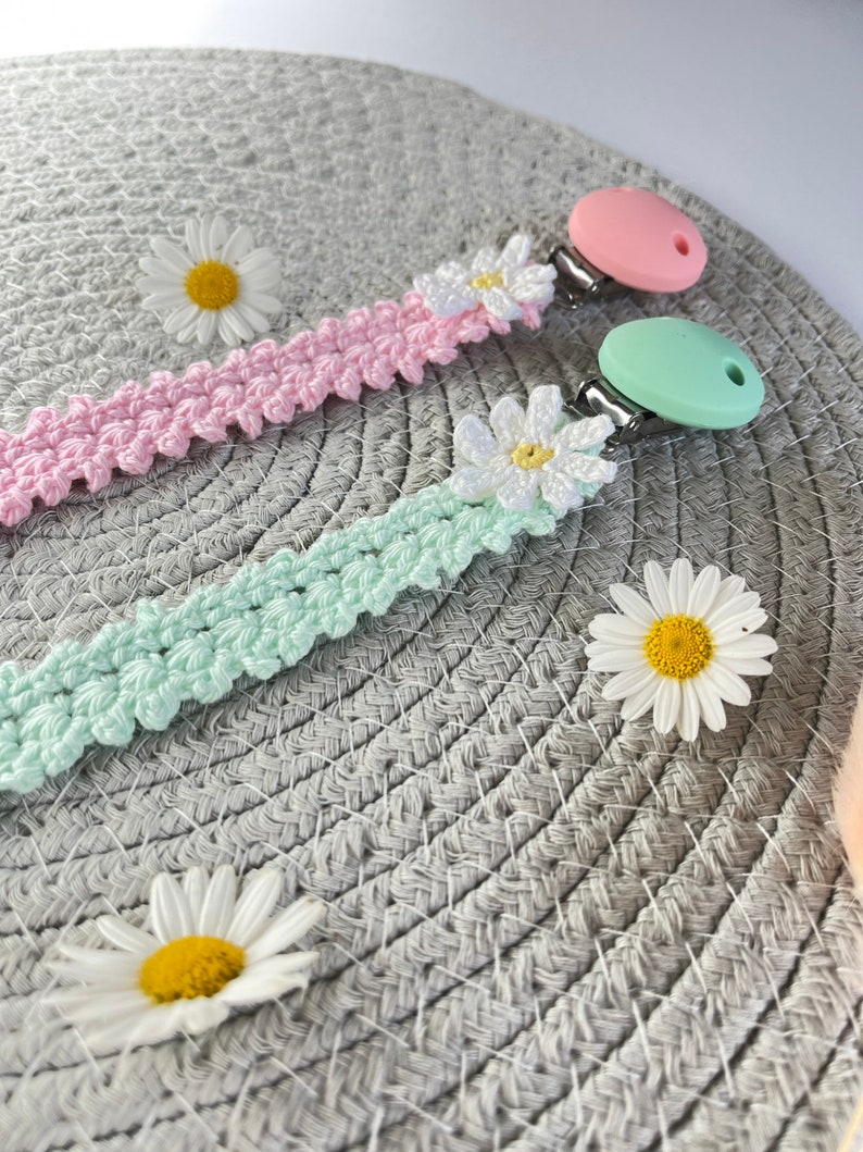 Daisy Dummy Chain Crochet Pattern Pacifier Clip PATTERN - Etsy