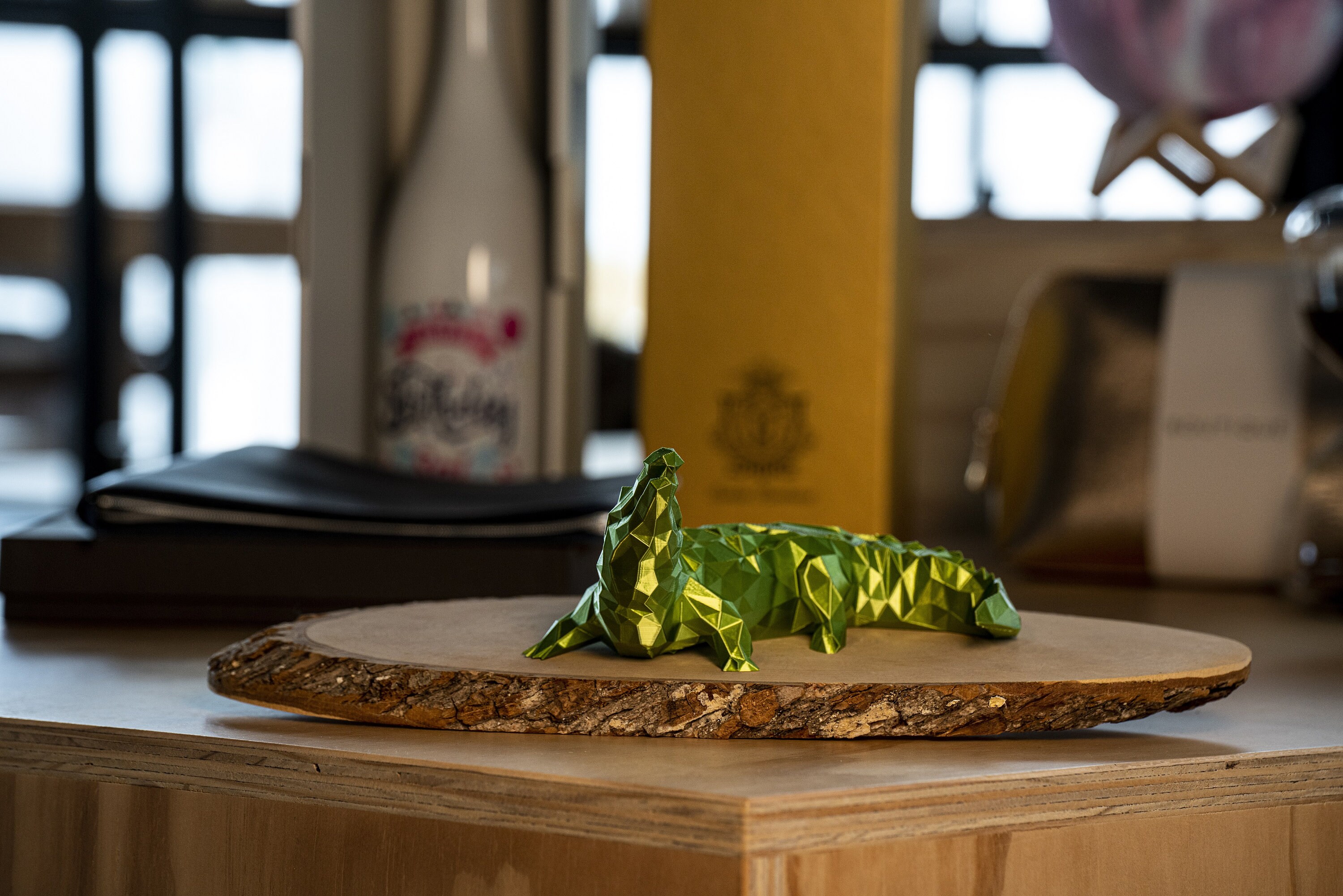 VECTOR: 3D Printed Low Poly Green Alligator Figure, Polygonal Crocodile ...