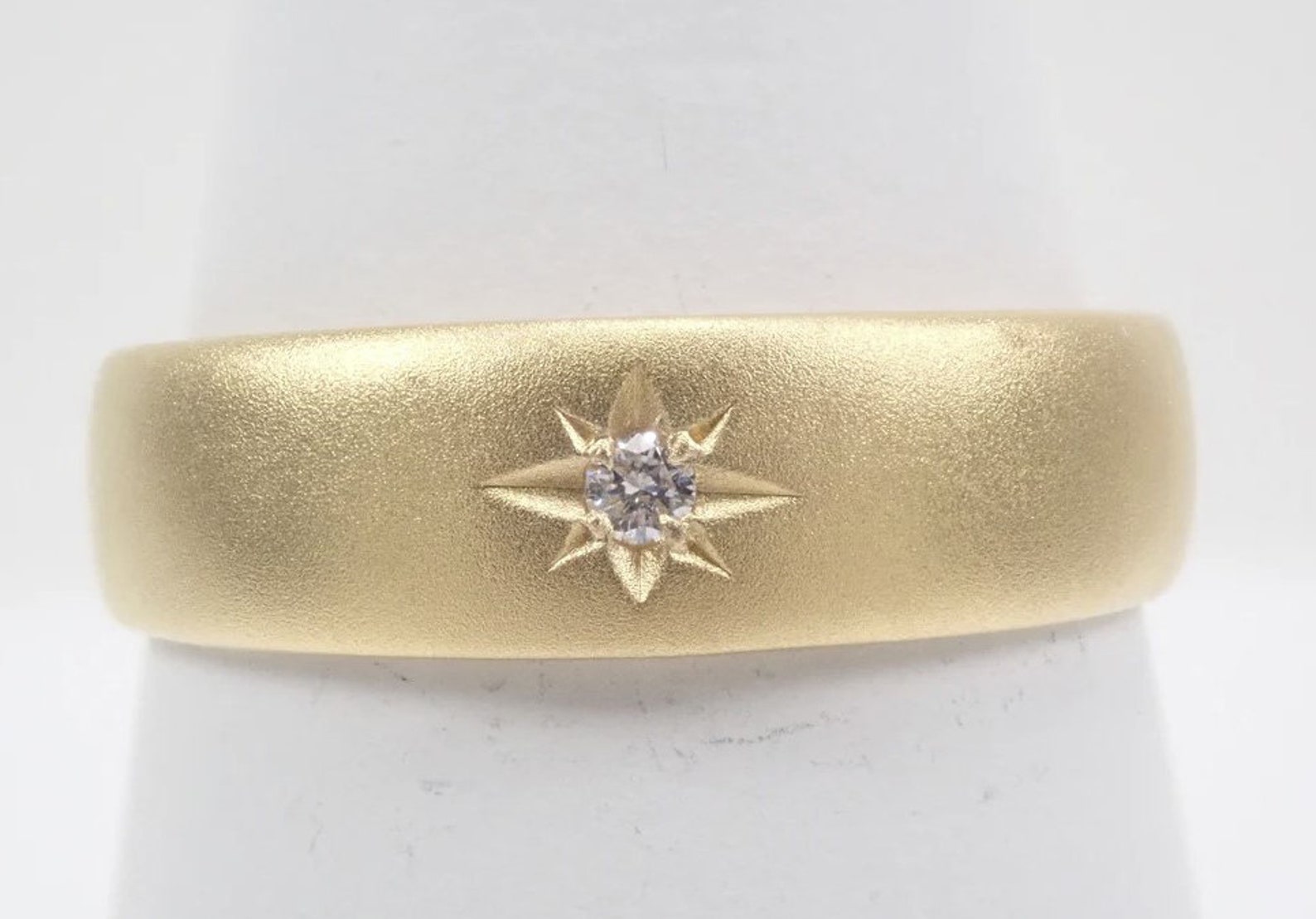 4 Point Star Setting Diamond Wedding Band 14K Satin Finished Texture ...