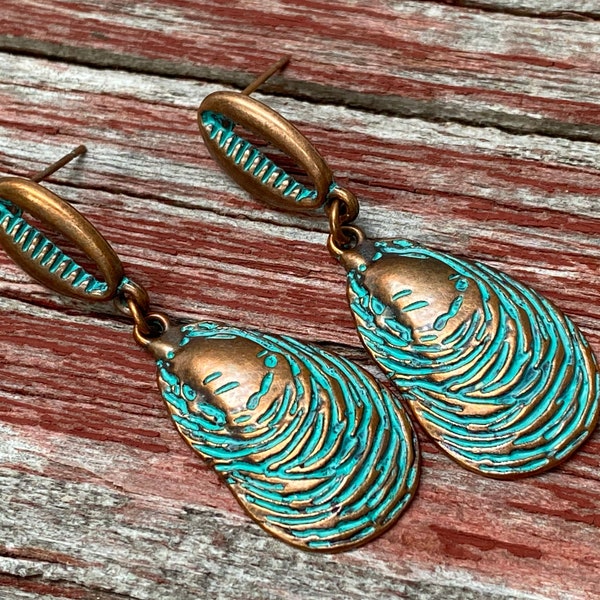 Mussel Shell Earring - Etsy