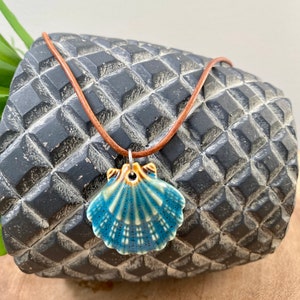 Shell Necklace, Ceramic Seashell Pendant, Beachy Jewelry, Boho Surfer ...