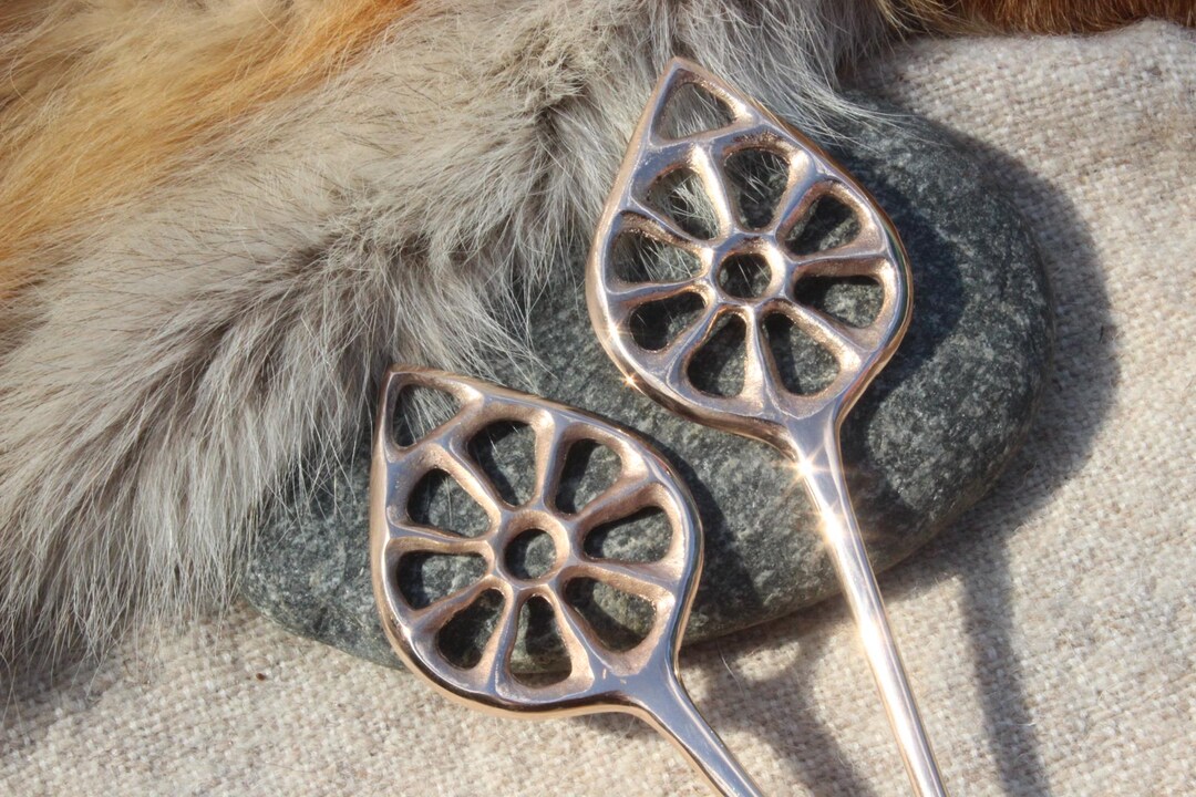 Wheel Pins, Middle Rhine Pins, Spoke Pattern G, Garment Pin, Bronze ...