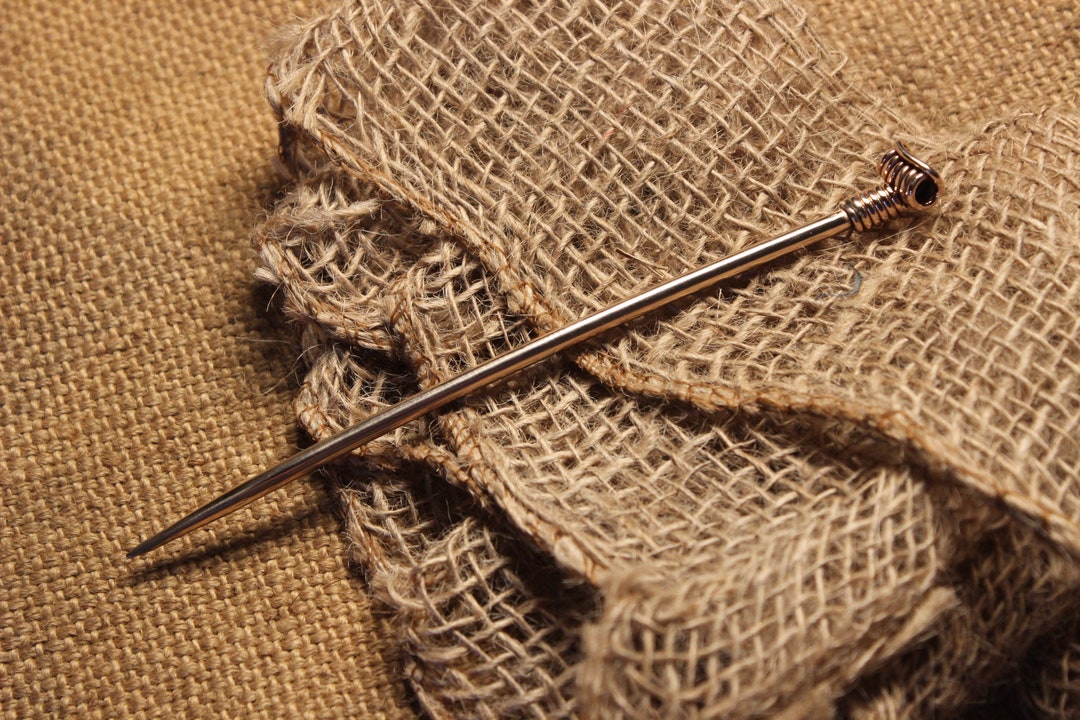 Aunjetitzer Aunjetitz Bow Needle Garment Needle Early Bronze Age Bronze ...