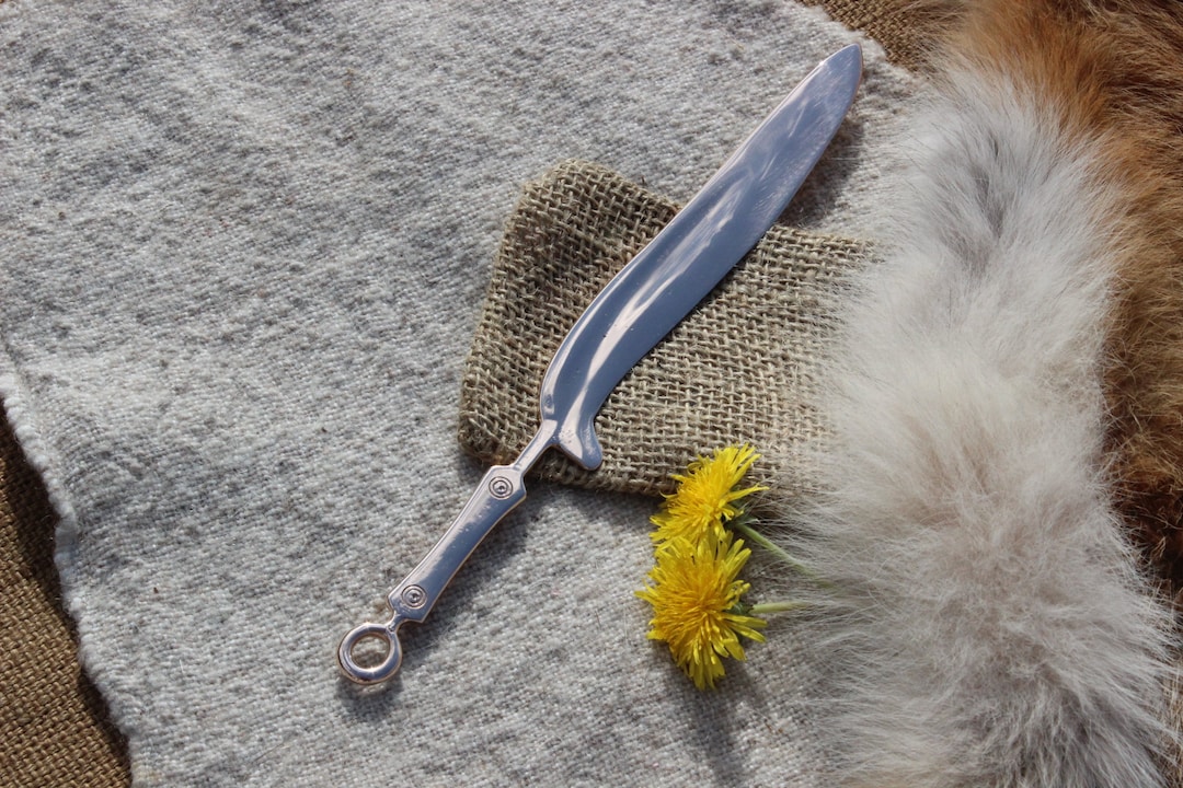 Celtic Ring Pommel Knife Ring Handle Knife Celts Hallstatt Late Bronze ...