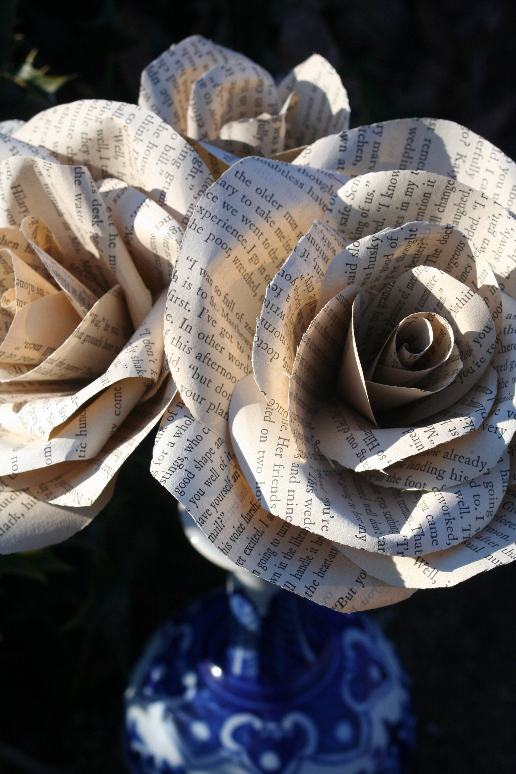 Vintage Book Page Roses: Literary Gift, Book Worm Wedding, Décor - Etsy