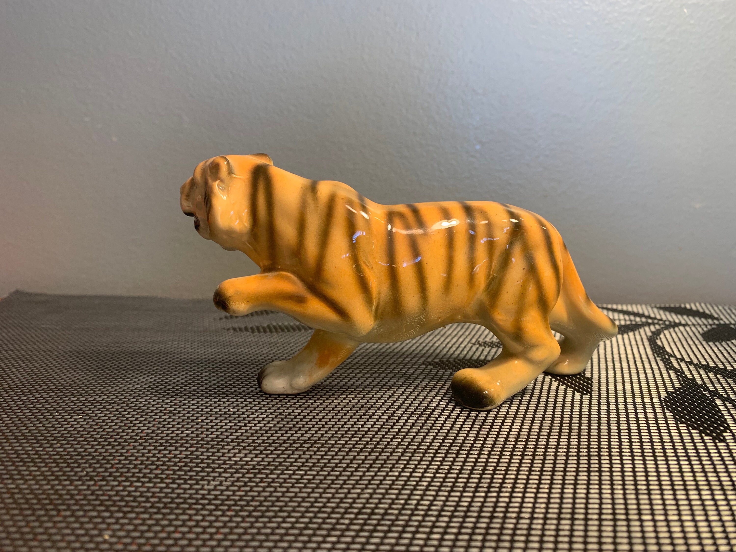 Vintage Ceramic Tiger Figurine-made in Japan - Etsy
