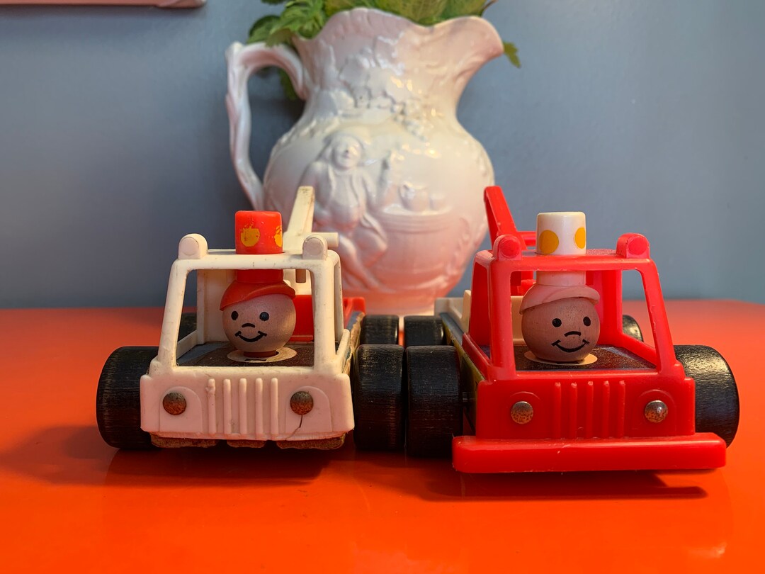 Vintage Fisher Price Red & White Tow Trucks 718 East Aurora - Etsy
