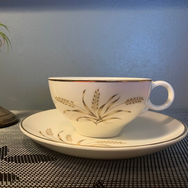 Universal Potteries - Etsy