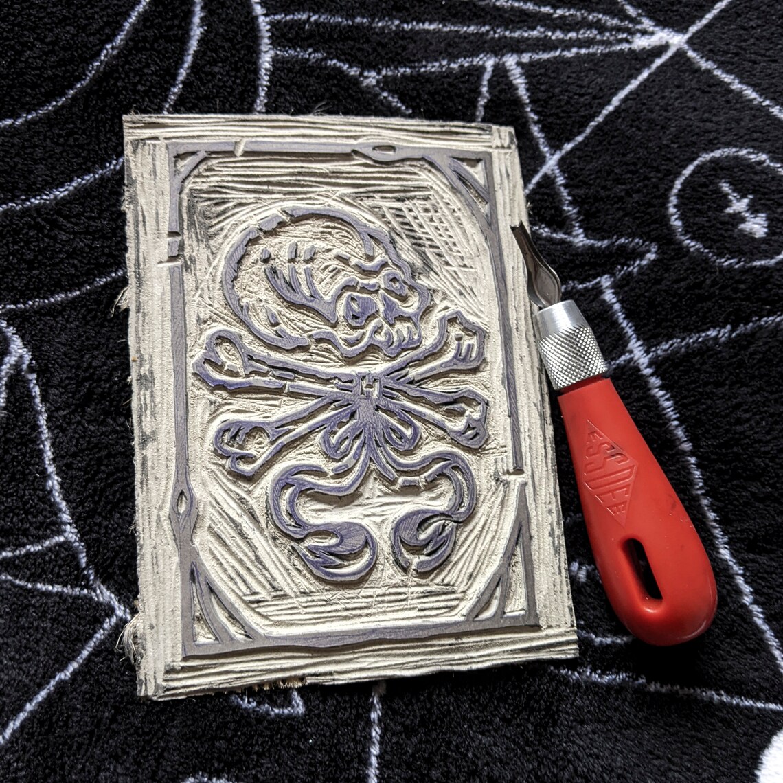 Skull & Crossbones Linocut Print - Medieval Style A6 Art - Etsy