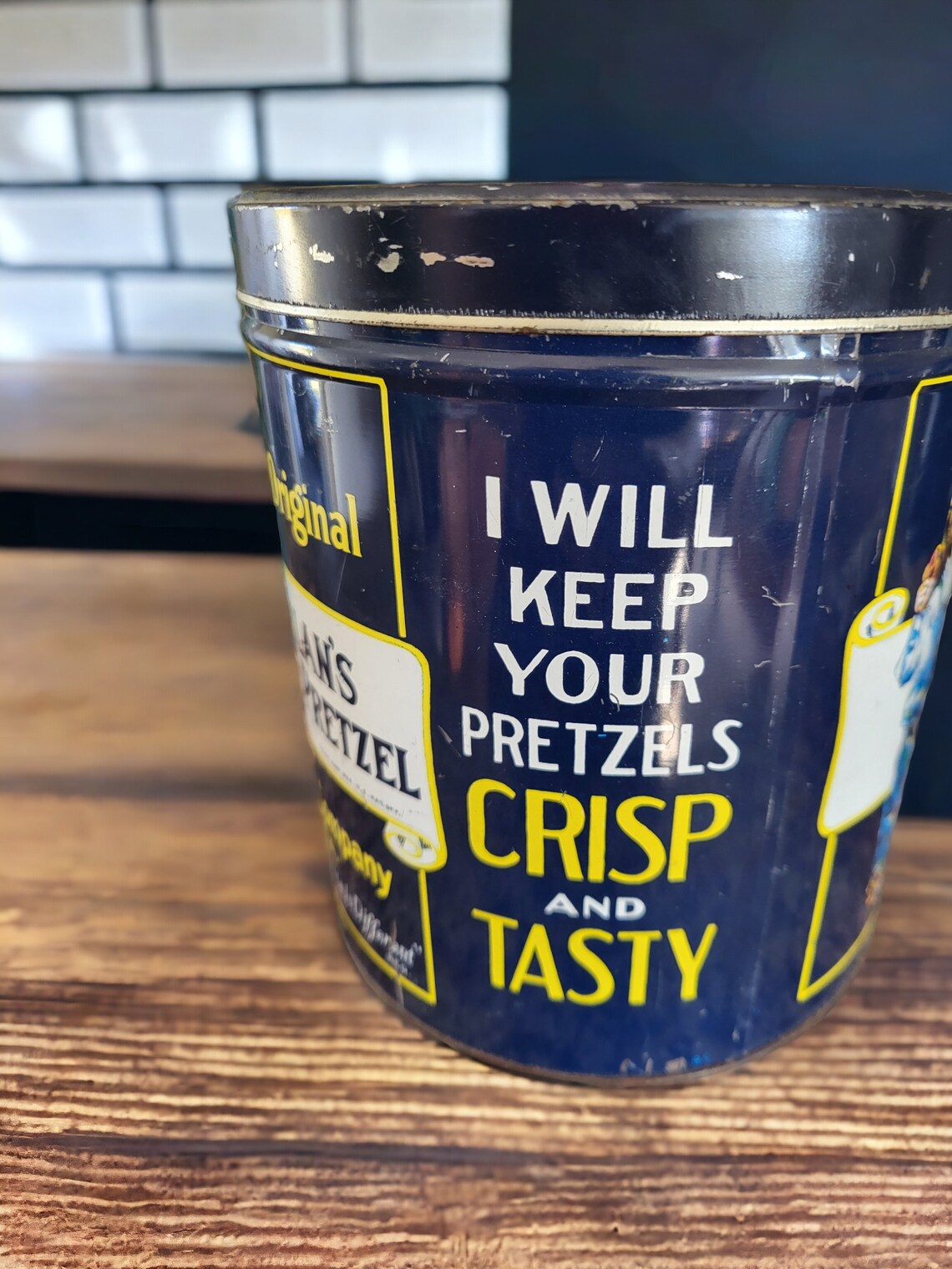 Vintage Quilan Pretzel Tin - Etsy