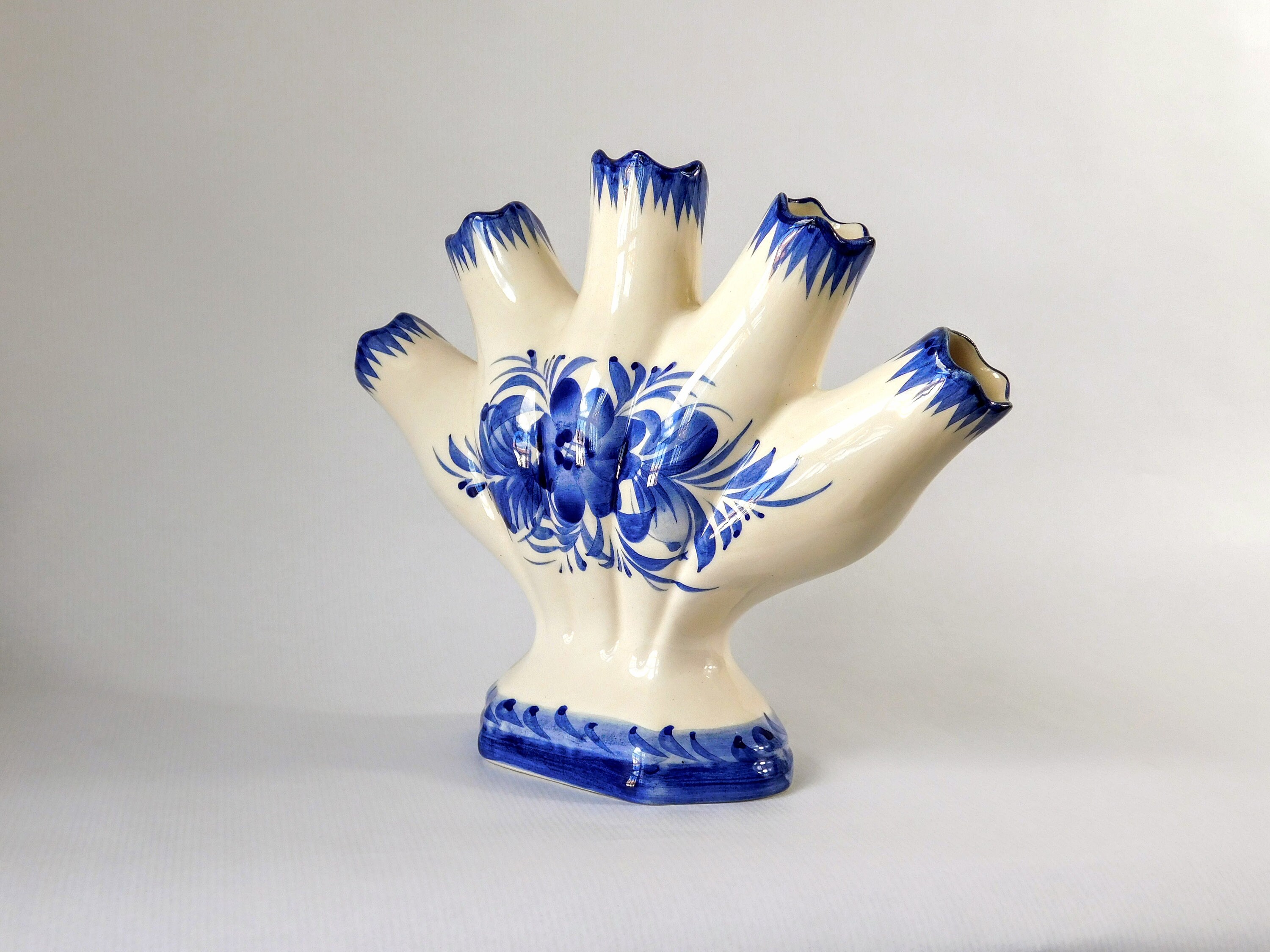 Ceramic Tulip Vase. Vintage Finger Portugal Art Pottery Vase. - Etsy