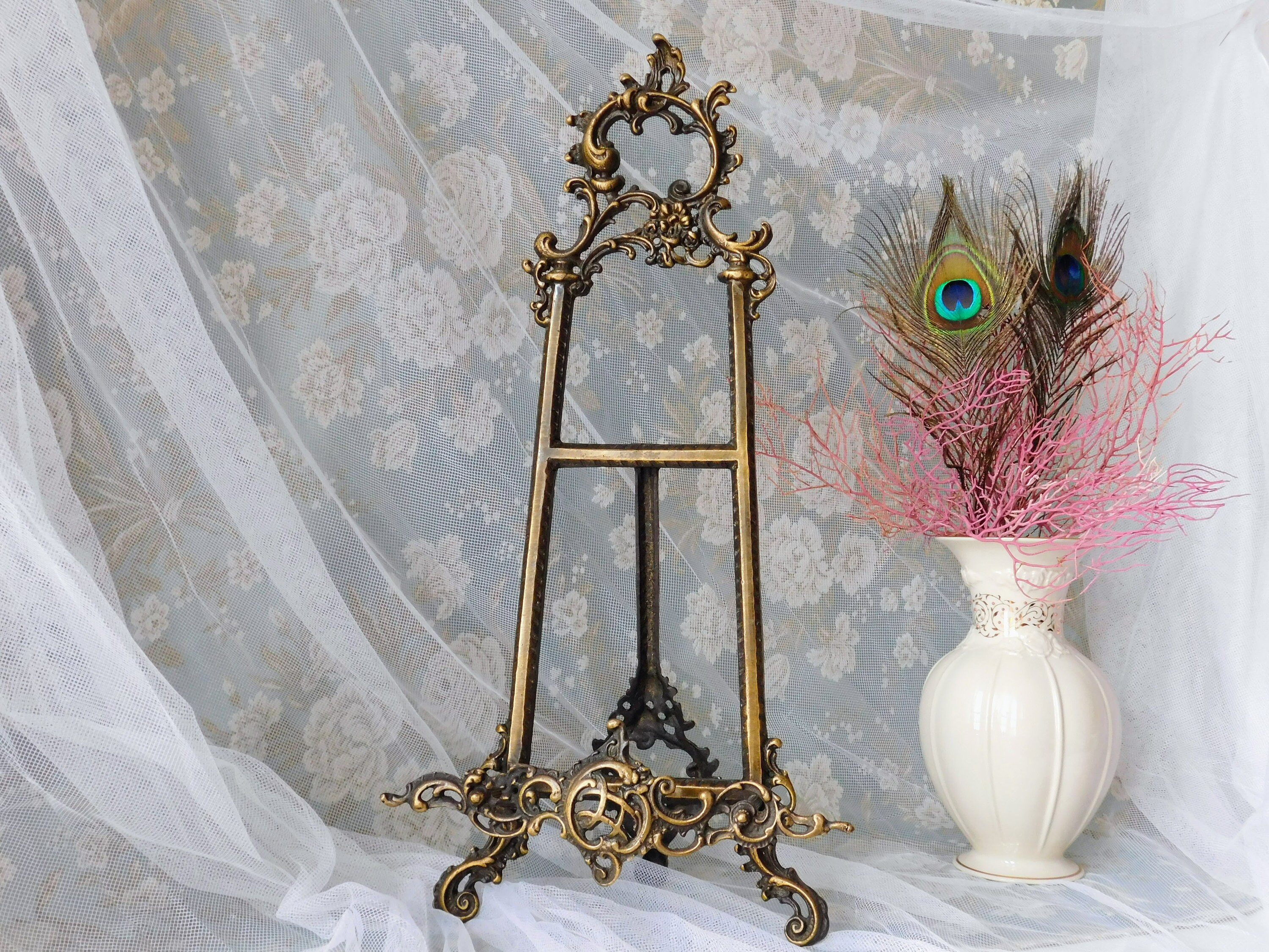 Vintage Luxury Brass Frame Stand for Plates, Pictures, Icon, Bible ...