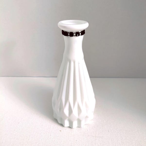 White Bud Vase - Etsy