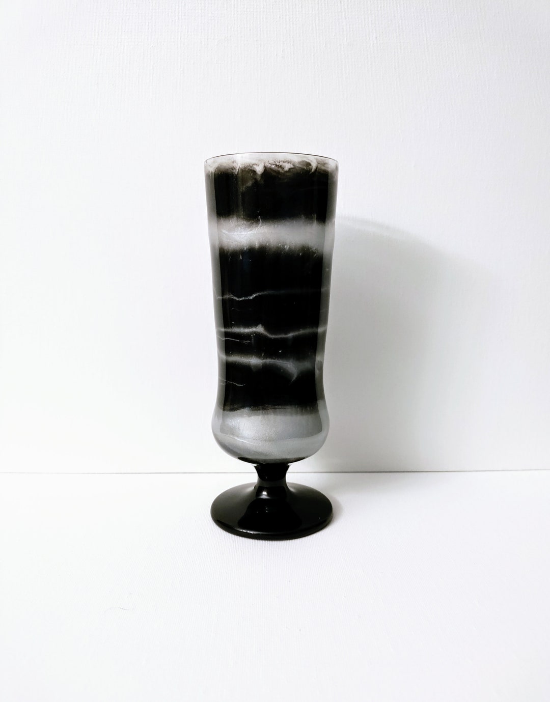 Vase, Black and Silver Resin Vase, Hurricane Vase, 7.5 Inch Hurricane ...