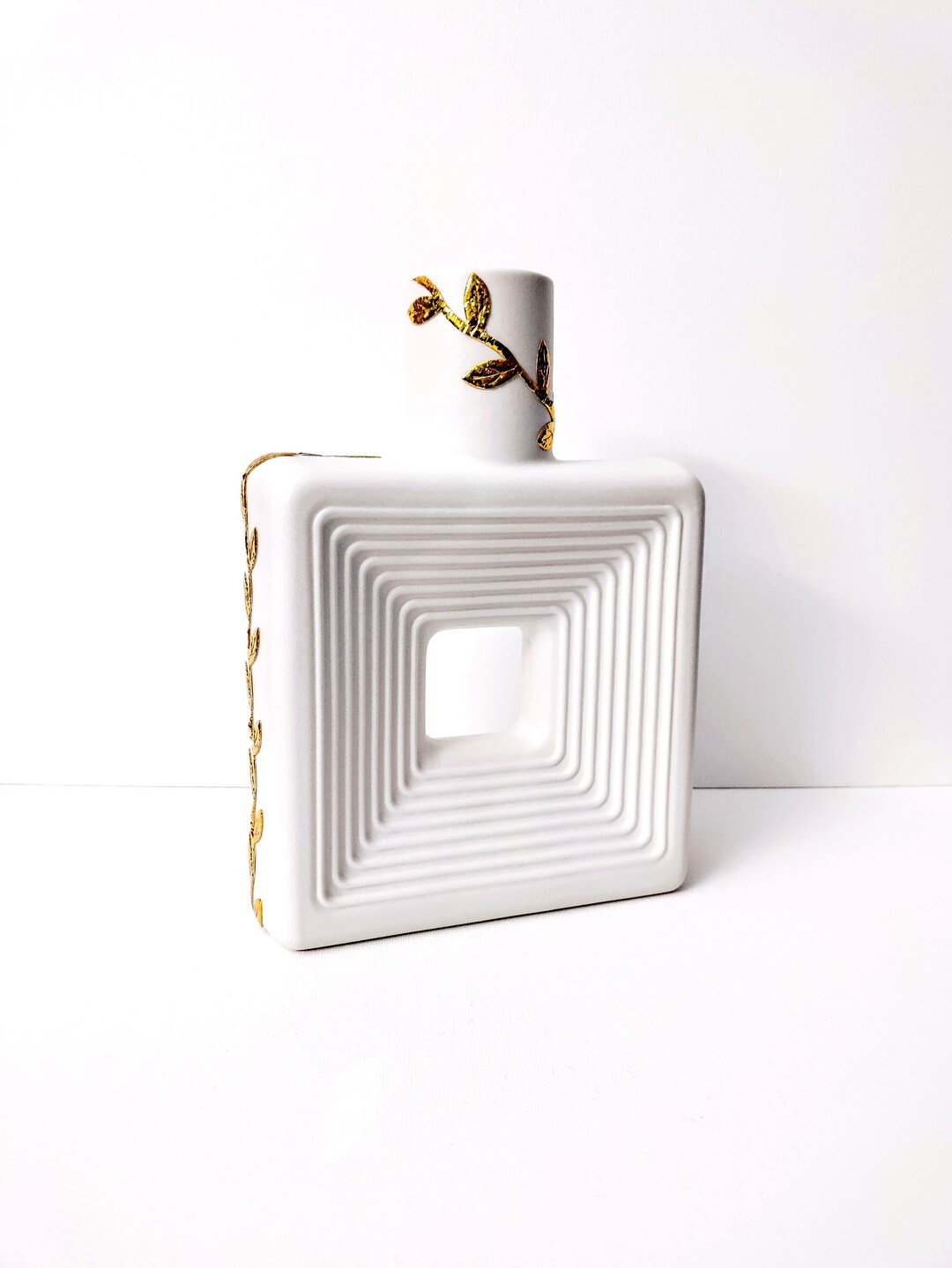 8 Inch White Ceramic Square Vase, Decorated White Square Vase, White ...