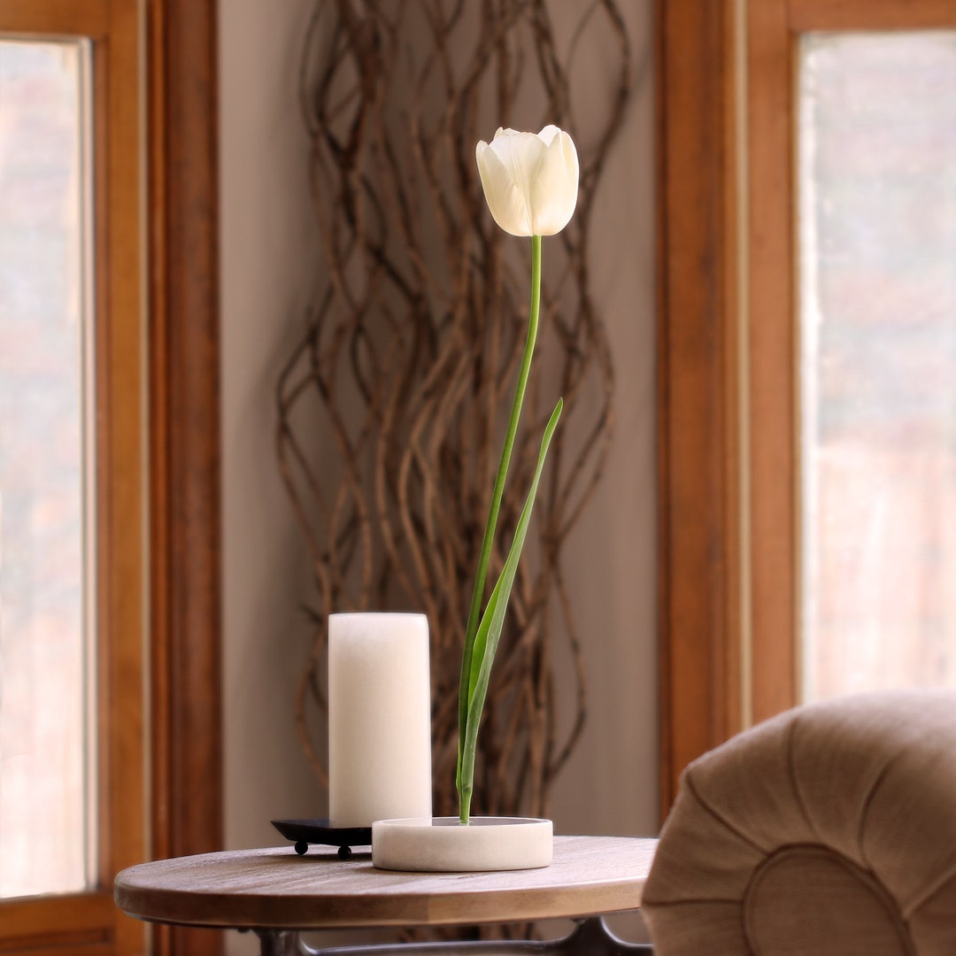 Solo Minimalist Single Stem Flower Vase - Natural Marble (black, White ...