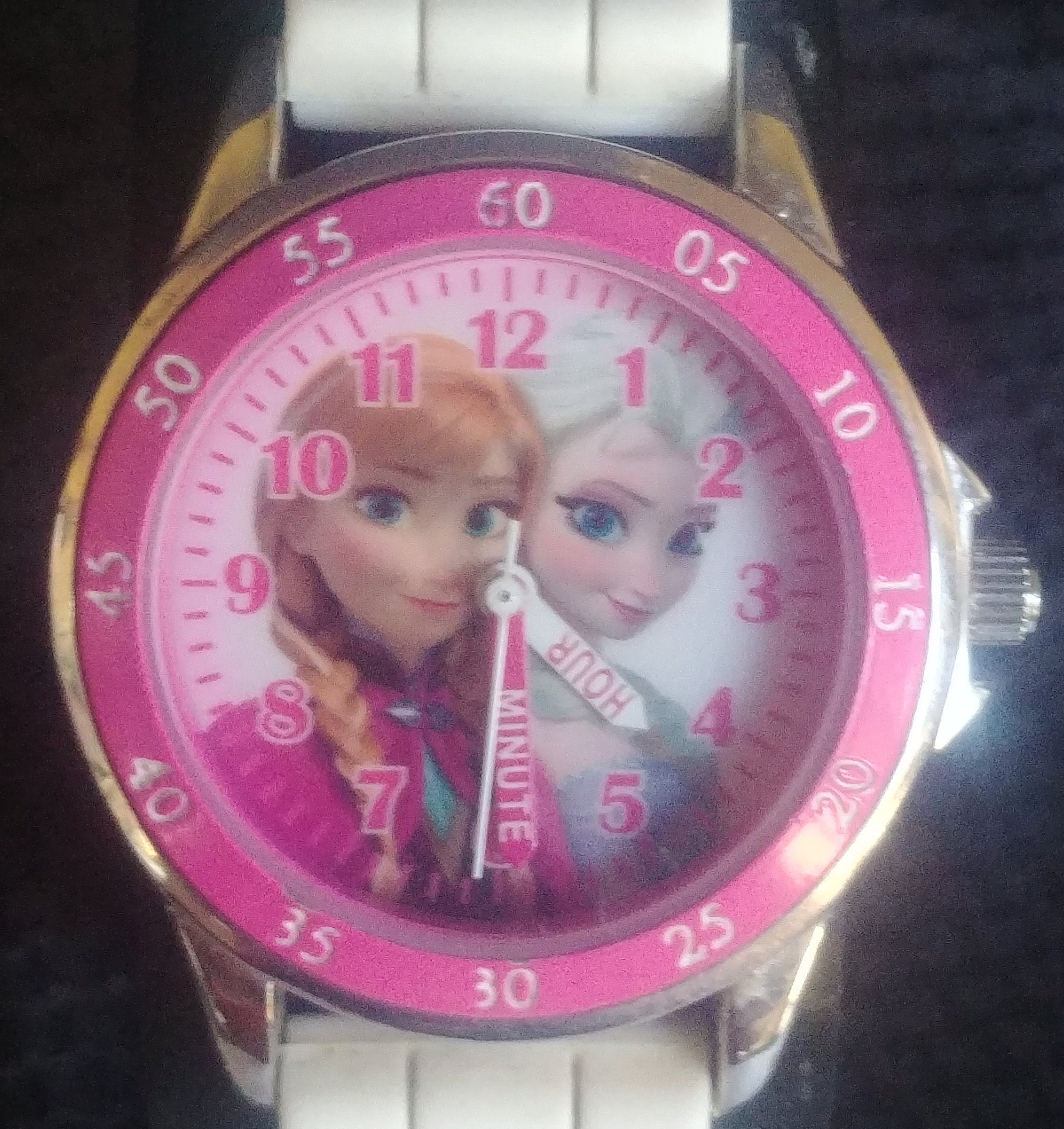 Disney Kids' FZN3550 Frozen Anna and Elsa Watch White Rubber Band Works ...