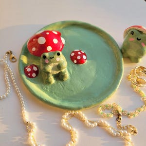 Frog Clay Dish - Mushroom Jewelry Tray Painted Ceramic Plate , Frog ...