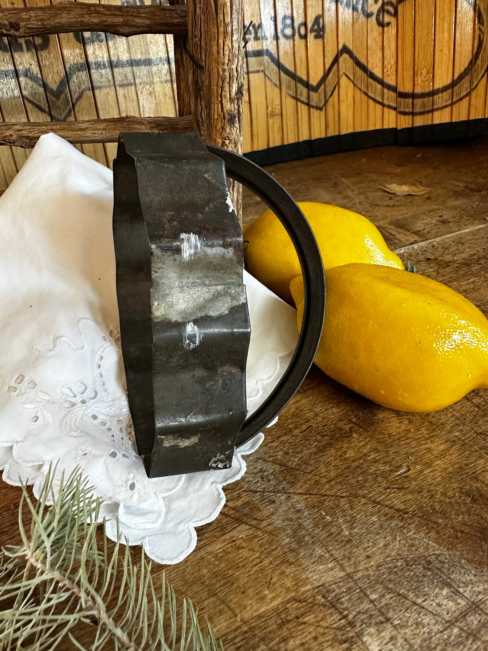 Antique | Tin | Biscuit Cutter | Scalloped | Handled | Cookies | Baking ...