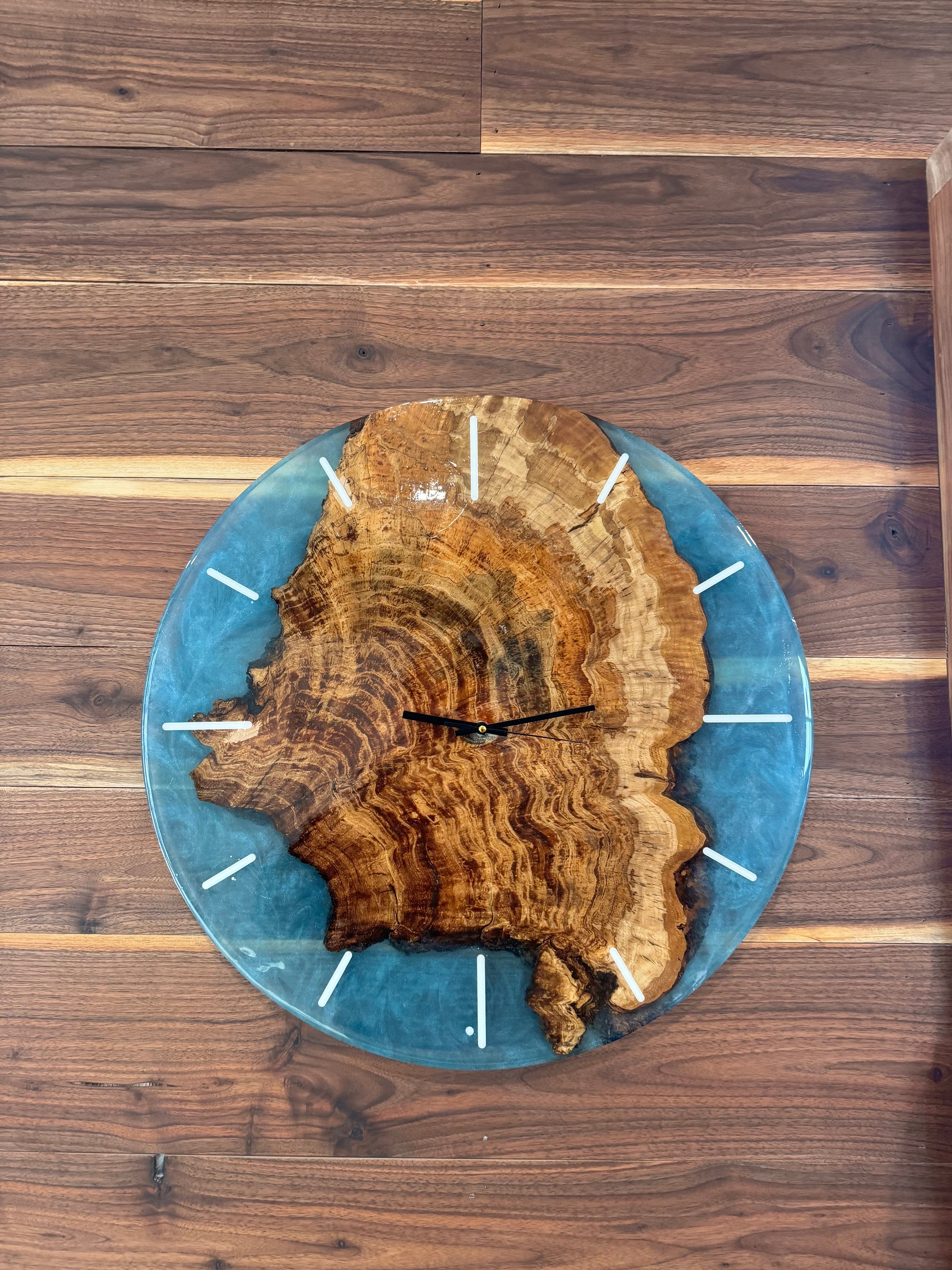 Custom Wood Resin Clock - Etsy