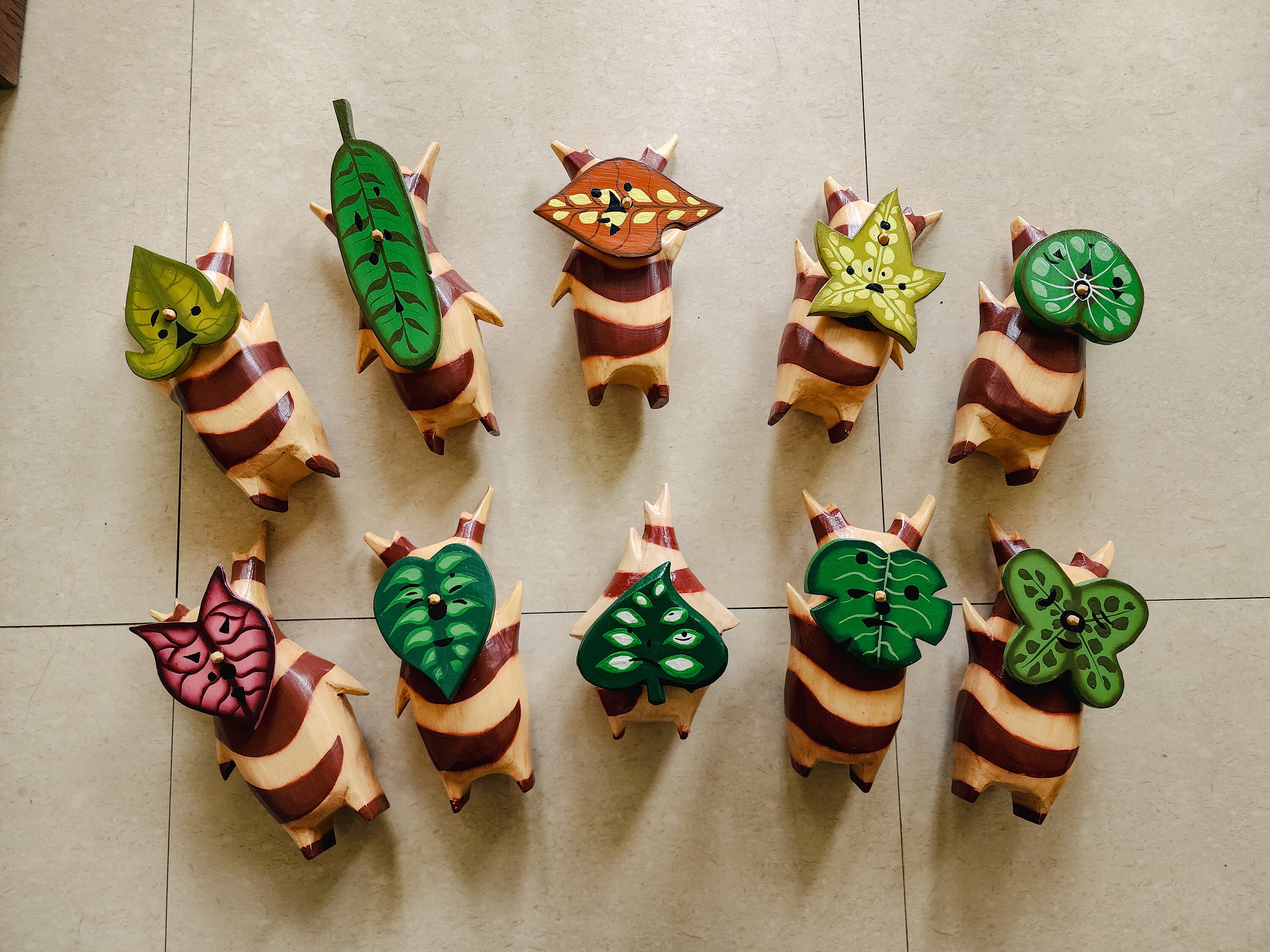 10 Models Wooden Korogu 20cm , Family Korogu // Wooden Korok Statue ...