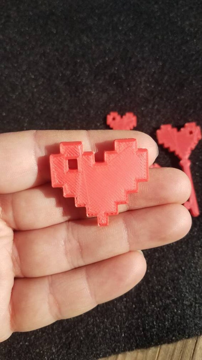 8 Bit 3D Printed Heart Charms, 3D Printed Charms, Pixelated Heart ...