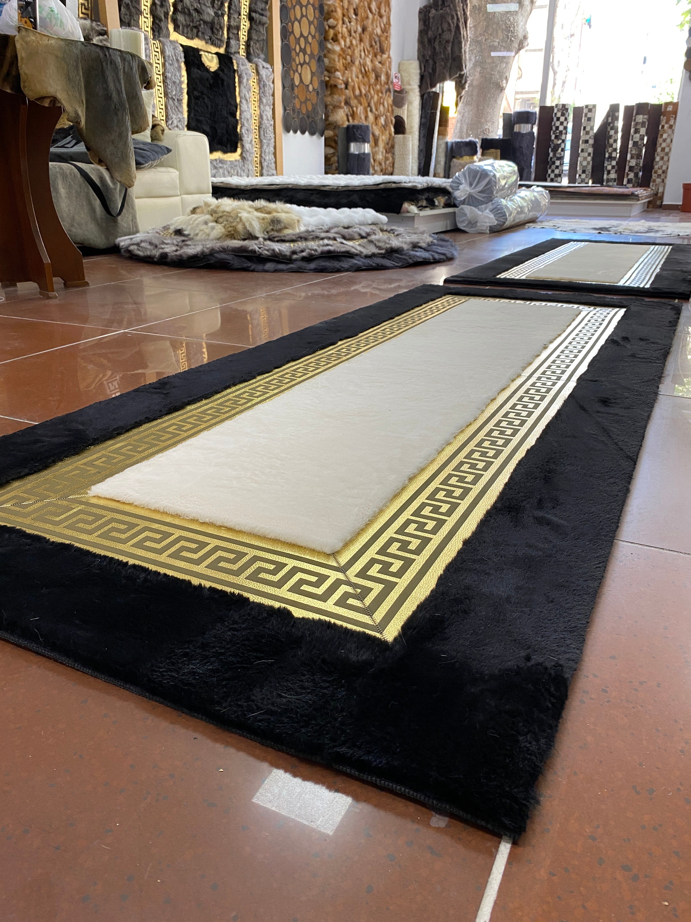 Plush Runner Hallway Carpet, Runner Carpet, Black Cream Carpet, Luxury ...