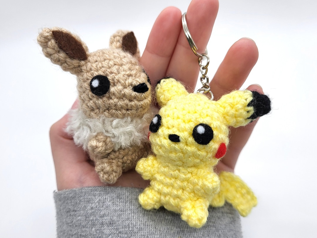 Amigurumi Mini Eevee and Pikachu Crochet Pokemon Keychains Handmade ...