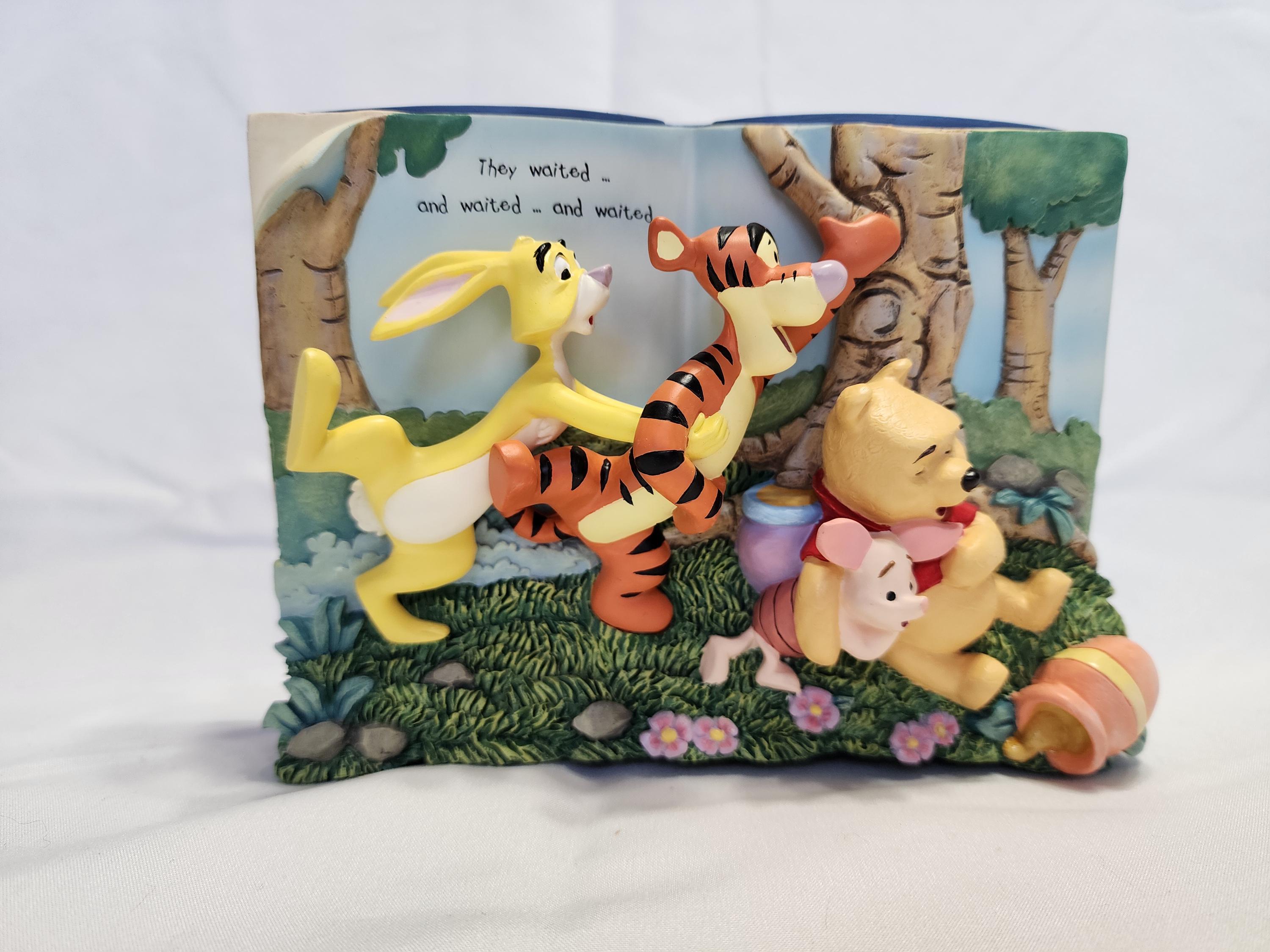 Winnie the Pooh Storybook Collection a Snoozy Sort of Day Plate 7th in ...