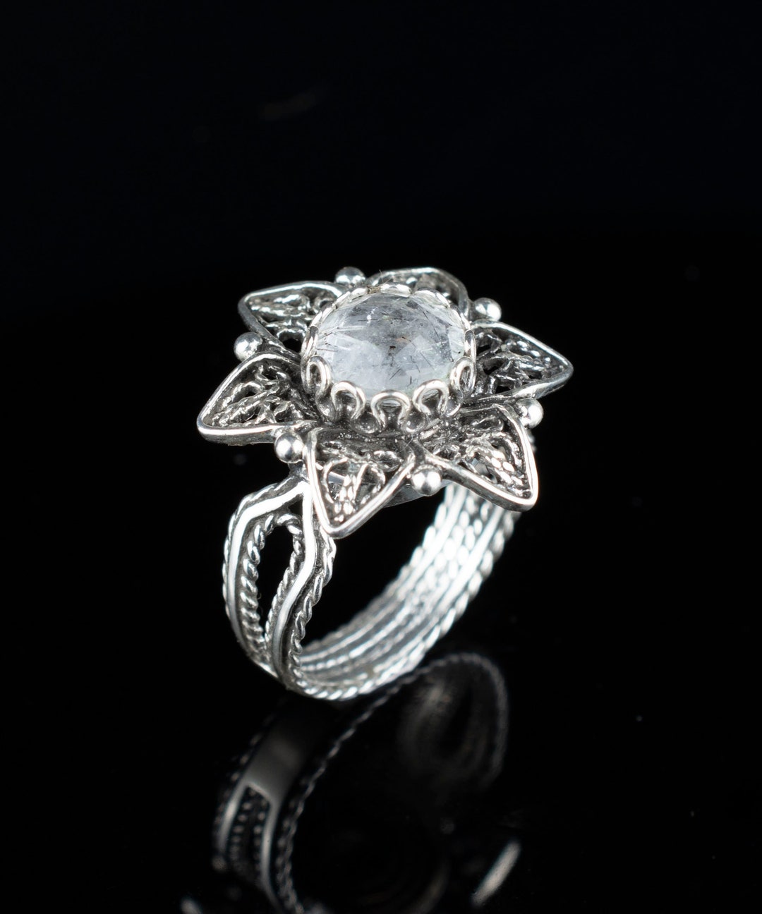 Sterling Silver Filigree Daisy Flower Women Cocktail Ring, Black Rutile ...