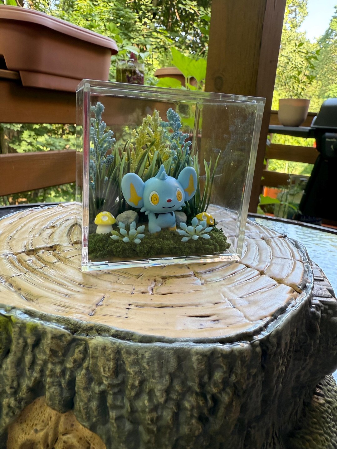 Shinx Luxio Luxray Pokémon Electric Type Forest Scene Floral Terrarium ...