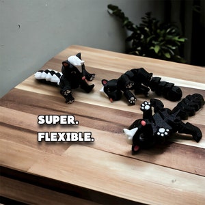 Cute Fidget Articulating Baby Skunk | Flexi Collectible | Flexi Skunk ...