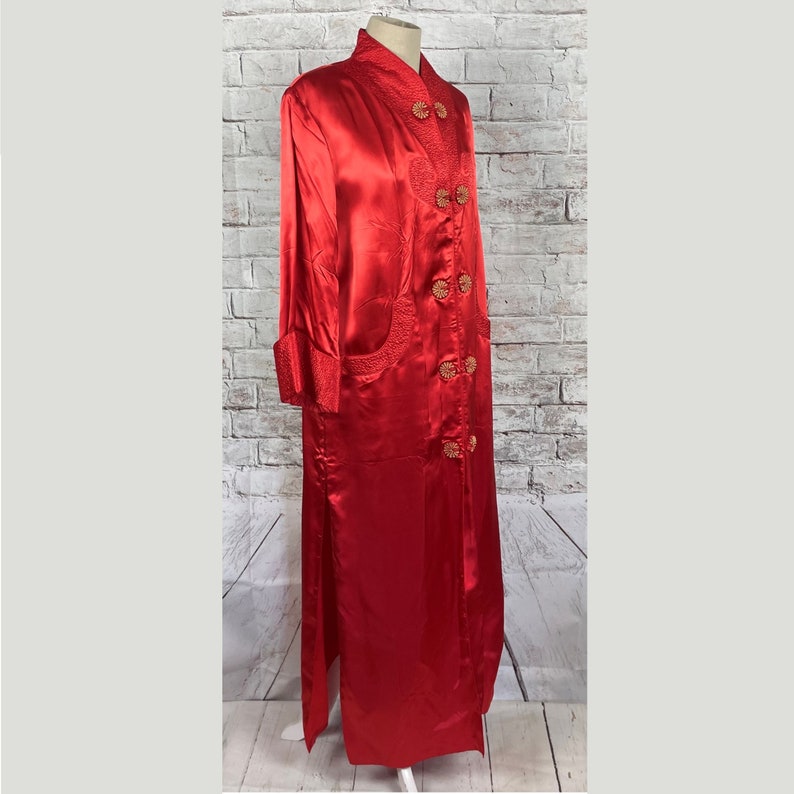 Vintage Red Chinese Mandarin Lined Long Sleeve Robe Quilted Detail Sun ...