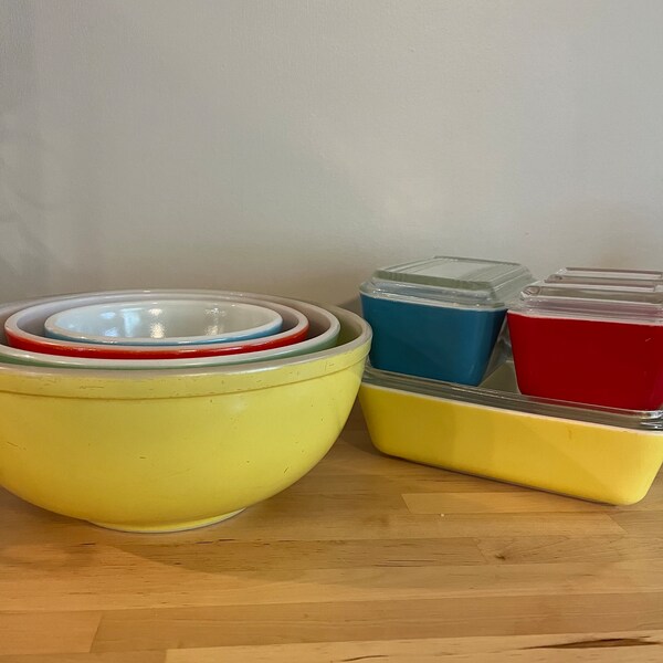 Vintage Pyrex Bowls - Etsy