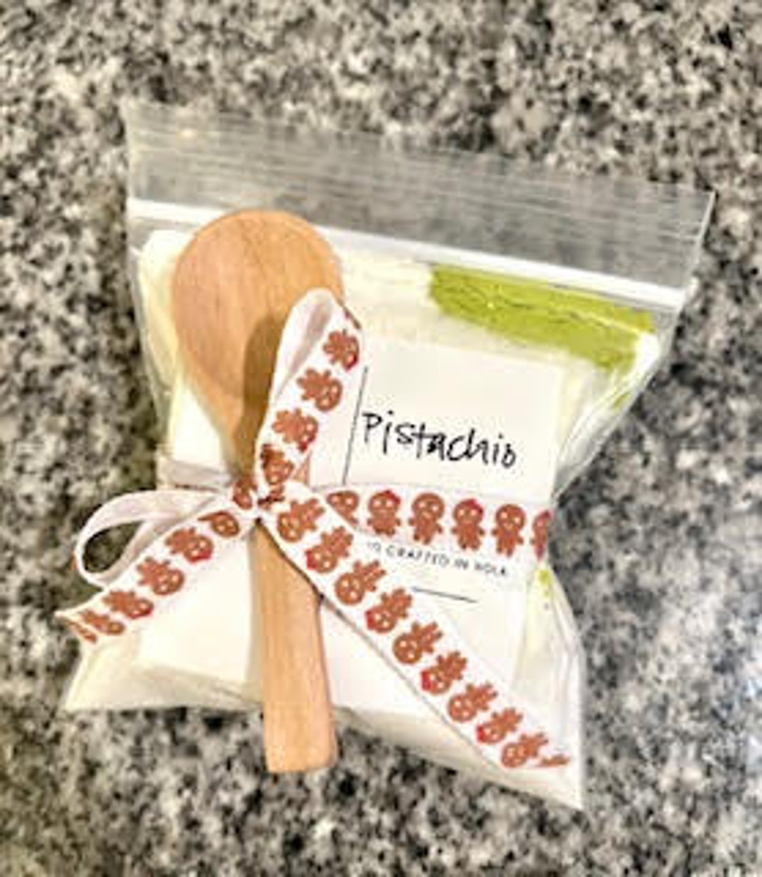 Pup Cakes: Bake Love in a Cup! (for the Favorite Dog(s) in Your Life ...