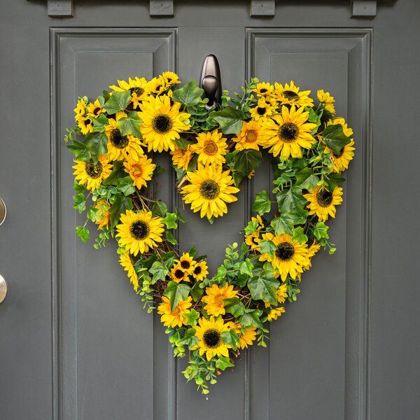 Heart Shaped Wreath - Etsy