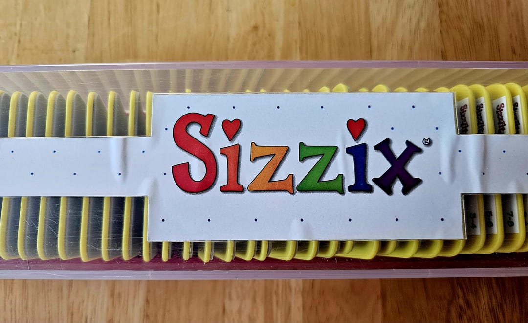 RARE Sizzix BIG TOP Alphabet Dies Sizzlits Set Includes 35 Dies ...