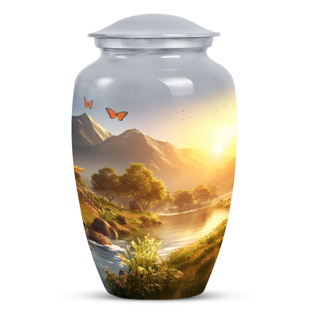 Artistic Cremation Urn Reflecting the Beauty of Nature in Its Final ...